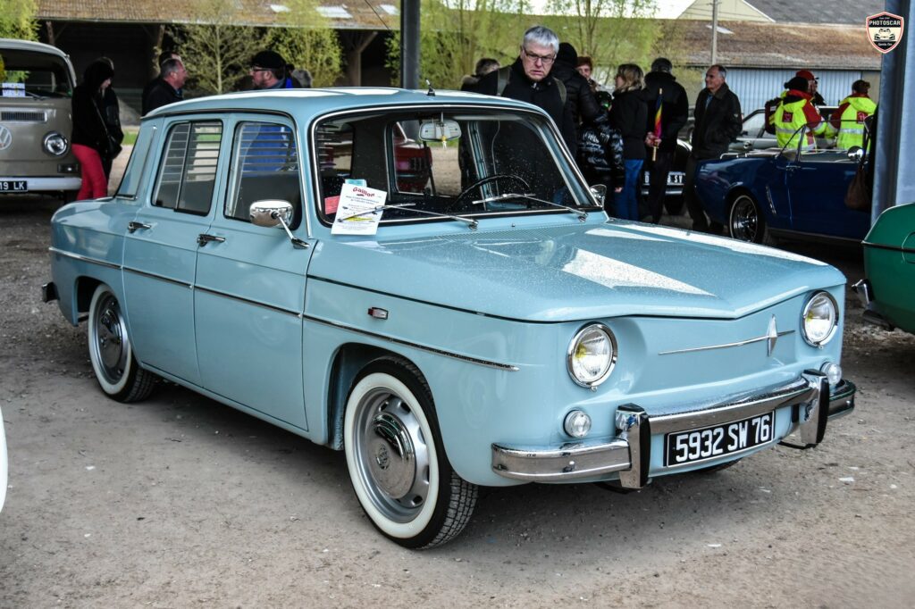 Tout savoir sur la Renault 8 : caractéristiques et évolution