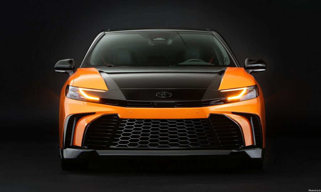 Toyota Camry GTS Concept 2025 - Design et Puissance Dévoilés
