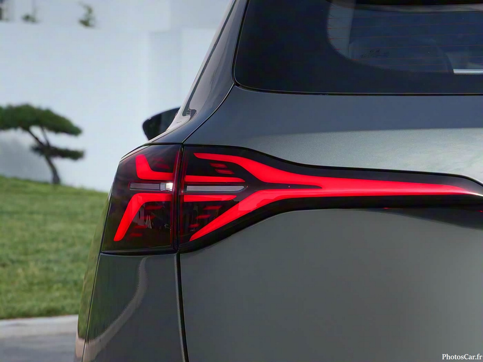 Hongqi HS6 PHEV 2026 - Le SUV chinois qui effraie les allemands